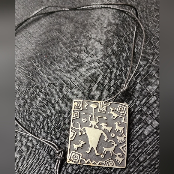 alice seely | Jewelry | Vintage Alice Seely 200 Tribal Pendant | Poshmark